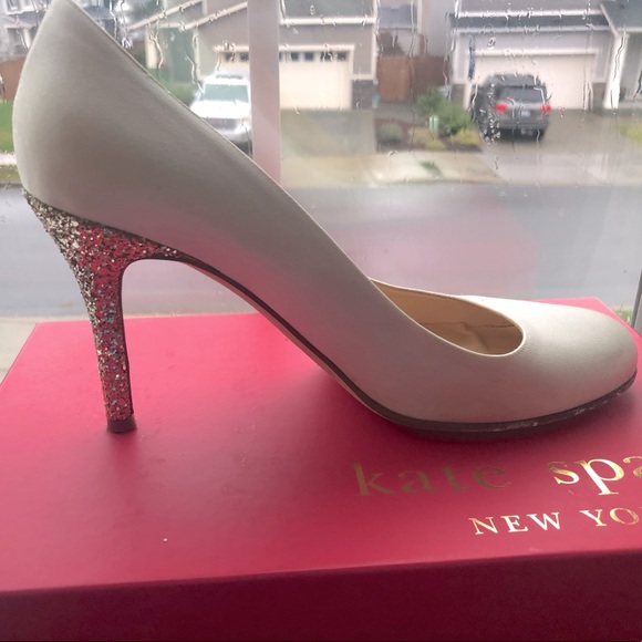 kate spade | Shoes | Kate Spade Karolina Gold Glitter Pump | Poshmark